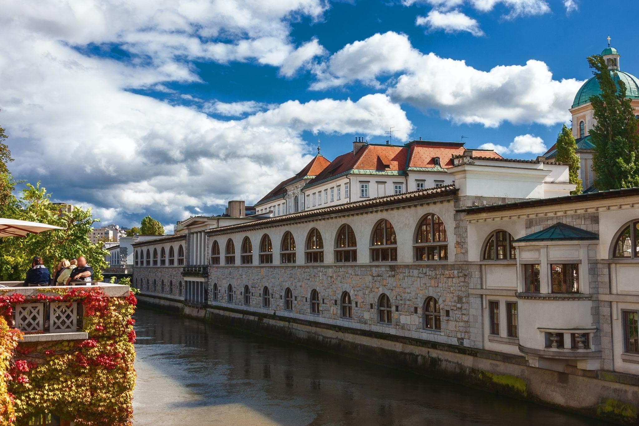 What Is an Art Building and How Does It Work? - Inaq architecture